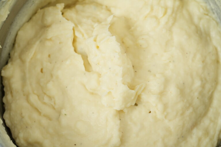 Best Seasonings for Mashed Potatoes (Creamy)