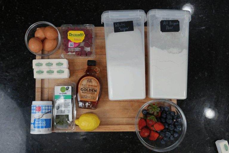 Homemade Pancakes Recipe (Ready in 20 Minutes)
