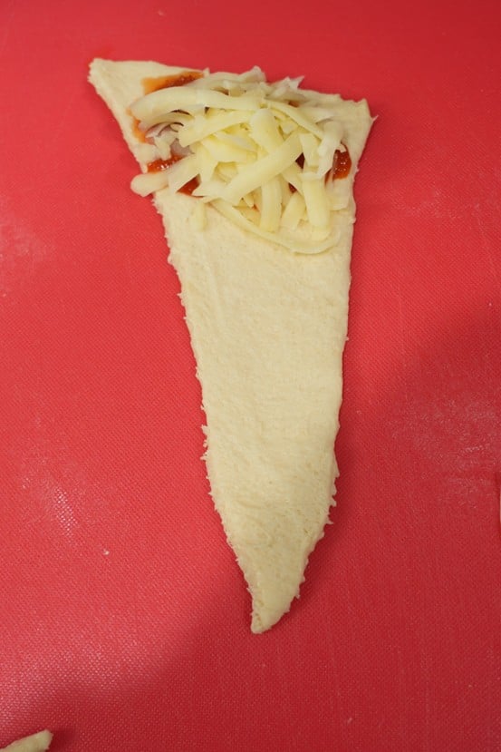 Cheesy Pepperoni Pizza Rolls - Mr Make It Happen